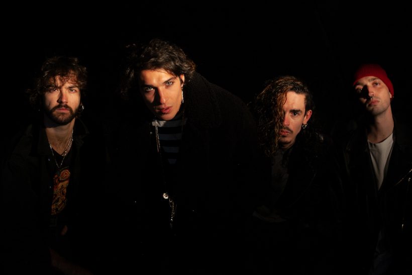ULTRALIGERA presenta su último single "Recuerdos del Baile". - YTSI